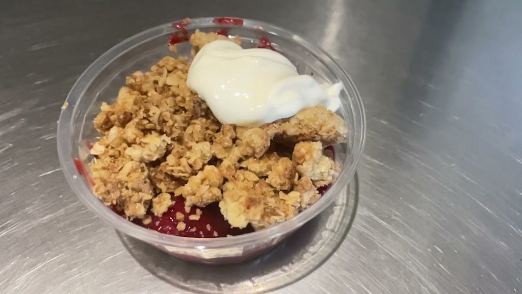 DeConstructed Mixed Berry Crumble – Pizzaco